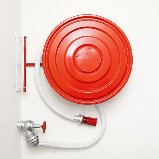 Hydrant DN33 wersja wychylna, wąż półsztywny 30m